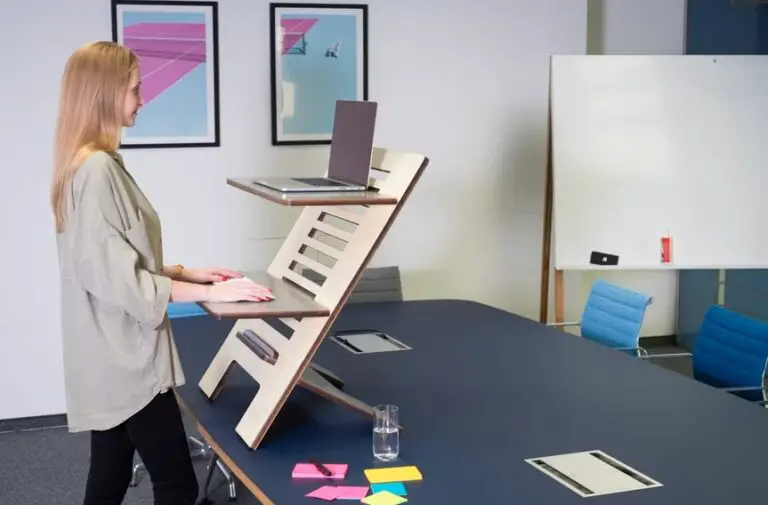 How to Use a Standing Desk Correctly?